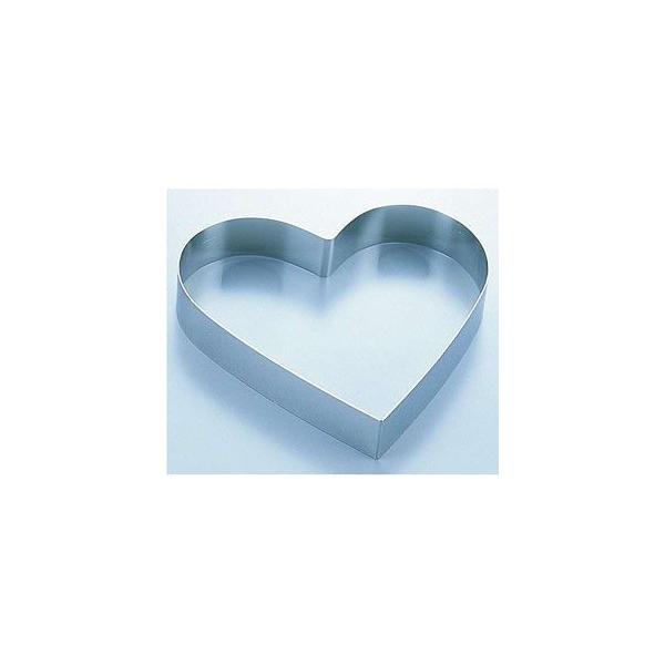 応用が広く、丈夫でいつまでも使えます。セルクルは枠だけの型。 天板で四角く焼いたスポンジを抜き取ったり、底に薄く焼いたタルトやスポンジ生地を敷き、ババロアやムースを冷やして固めるのに使います。中の詰め物は流れ出ないものが適しています。●　材...