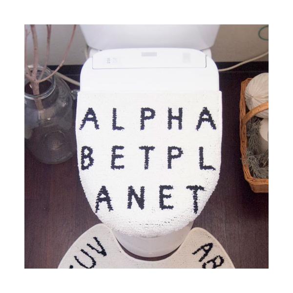 ●塩系インテリアを意識した、都会的イメージのシリーズ。●モノトーン基調の清潔感のあるトイレファブリックです。●粘着シートでU・O型/洗浄暖房タイプ、どの型にも対応できます。■素材パイル部/ポリエステル100％、粘着シート/塩化ビニル樹脂おか...