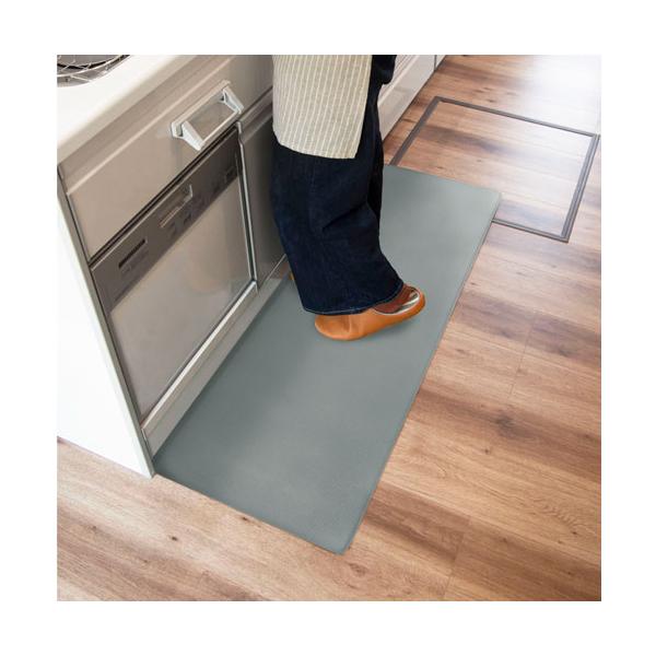 ●汚れた時は拭くだけ簡単お手入れ●従来品と比べ足裏にかかる圧力を分散●物を落下させた時、衝撃を和らげてくれる■素材塩化ビニル樹脂■サイズ45X120cmおかとー / OKATO