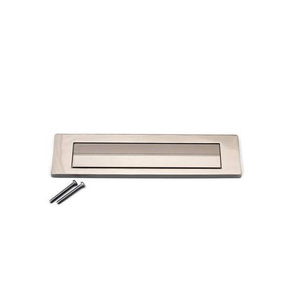 マンションなどの玄関ドアの差し入れ口に最適です。郵便受け・郵便受け口・新聞差し入れ口シリーズ郵便差入口。屋内側からネジ止めするタイプの郵便受け口です。裏からのぞき防止用、目隠しが取付けられます。■特徴：郵便物投入口や新聞投入口の動きがスムー...