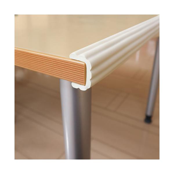 【商品説明】クッション性が高く、ぶつかった時の衝撃をやわらげます。波型形状のため、いろいろな場所に取付けられます。専用両面テープ付きで簡単に取り付けられます。好きな幅や長さにはさみで簡単にカットできます。【用途】ご家庭での危険個所(コーナー...