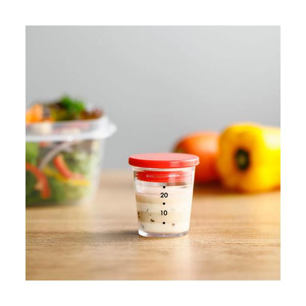 1回分のドレッシングを作ってそのまま持ち運べるランチ用ドレッシングカップです。●ボーダーの計量線で目盛りが見やすく、広口なので洗いやすい。●調味料を入れるだけ！作ってそのまま持ち運べます。●管理栄養士櫻井麻衣子監修の10種のレシピ付き。【仕...