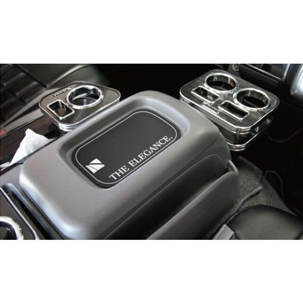 ※詳細な出荷時期はご注文後にメールでご案内します。■適合車種TOYOTA 200系ハイエース　TOYOTA 200系ハイエース   　　備考: センターコンソール装着車■商品番号OSE-J038■JANコード4560376361779