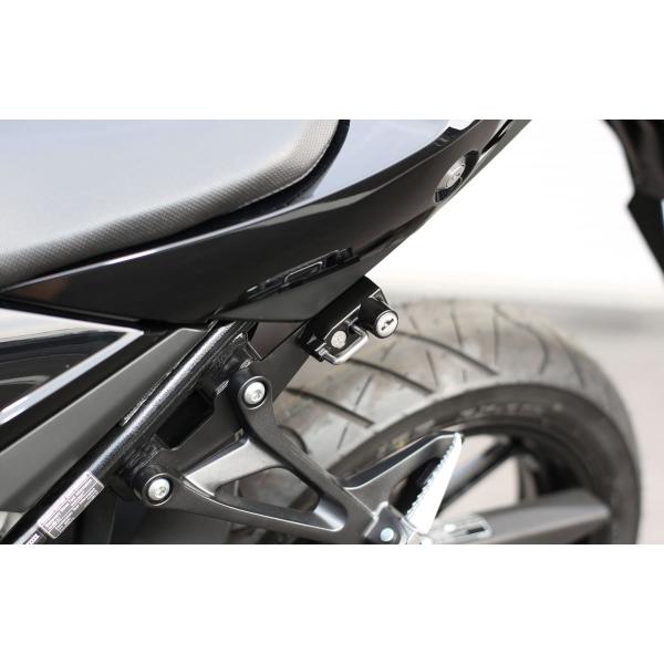 ※詳細な出荷時期はご注文後にメールでご案内します。■適合車種GSX250R　GSX250R 年式: 17-21 型式: DN11A ■商品番号303-1585■JANコード4934154193041■商品概要カラー：ブラック素材：スチール製...