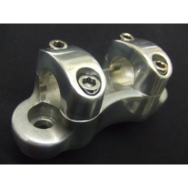※詳細な出荷時期はご注文後にメールでご案内します。■適合車種sportster -’03 他ライザーがラバーマウントの車種　sportster -’03 他ライザーがラバーマウントの車種   ■商品番号1151-53■商品概要クランプ幅80...