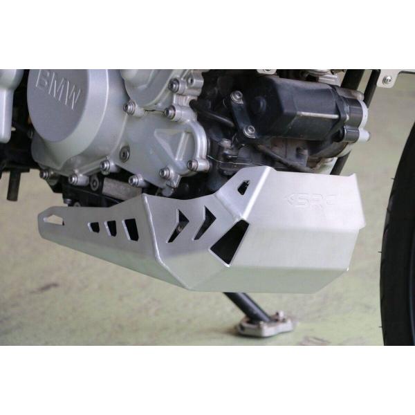 ※詳細な出荷時期はご注文後にメールでご案内します。■適合車種G310GS　G310GS 年式: 17-20  ■商品番号BMW-310GS-09-01-AL■商品概要Webikeは、SRCの正規代理店です。カラー：シルバー本体素材：アルミニ...