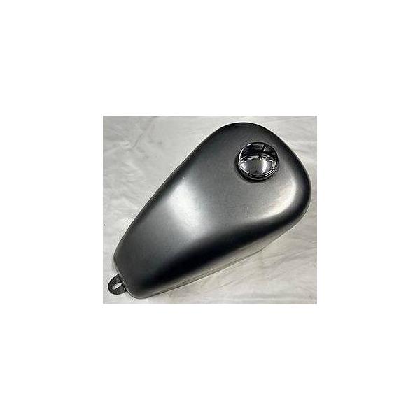 ※詳細な出荷時期はご注文後にメールでご案内します。■適合車種SR400　SR400   ■商品番号SR-TANK2■商品概要タンク容量：約6L 鉄製キャップ・コック・ステー付き