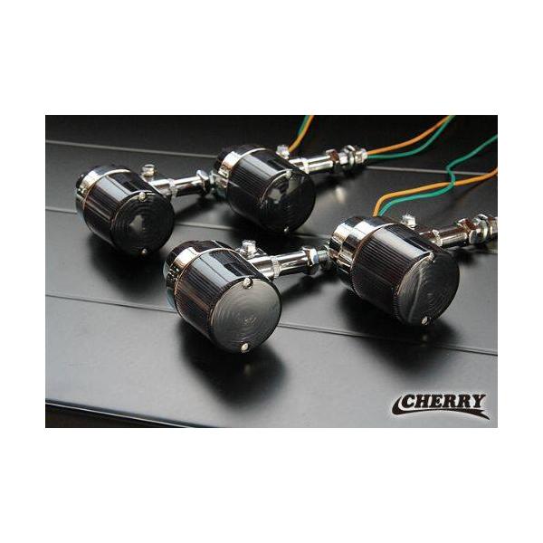 ※詳細な出荷時期はご注文後にメールでご案内します。■適合車種　   　　備考: 汎用■商品番号WK-EU01-3■JANコード4573340762533■商品概要カラー：ブラック素材：ウインカー本体：アルミ製／ステー本体：アルミ製／付属する...