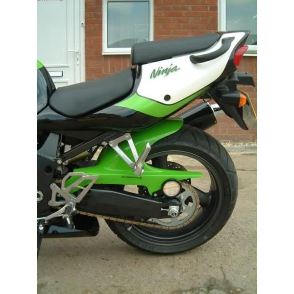 ※詳細な出荷時期はご注文後にメールでご案内します。■適合車種ZX7R ALL　ZX7R ALL   ■商品番号07320D