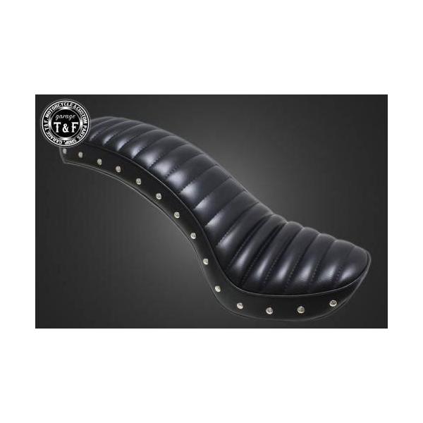 ※詳細な出荷時期はご注文後にメールでご案内します。■適合車種ドラッグスター250　ドラッグスター250   ■商品番号DS250ST18■商品概要【カラー】・シート：ブラック・取り付けブラケット：ブラック【素材／材質】・シート表面：合皮製・...