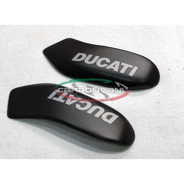 ※詳細な出荷時期はご注文後にメールでご案内します。■適合車種ストリートファイターV4　ストリートファイターV4 年式: 23  ストリートファイターV4S　ストリートファイターV4S 年式: 23  ■商品番号021-DV4ST23-26C...