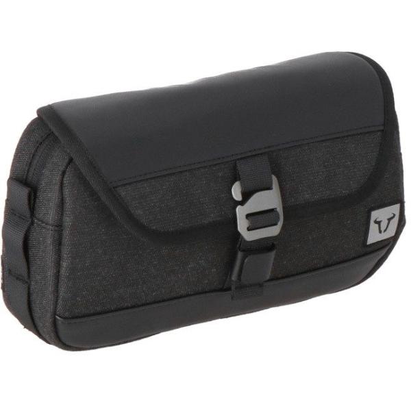 ※詳細な出荷時期はご注文後にメールでご案内します。■商品番号BCHTA0040820000■JANコード4538792210247■商品概要容量：2.5Lサイズ：22×14×6.0cm素材：エコテックナイロン、合成皮革