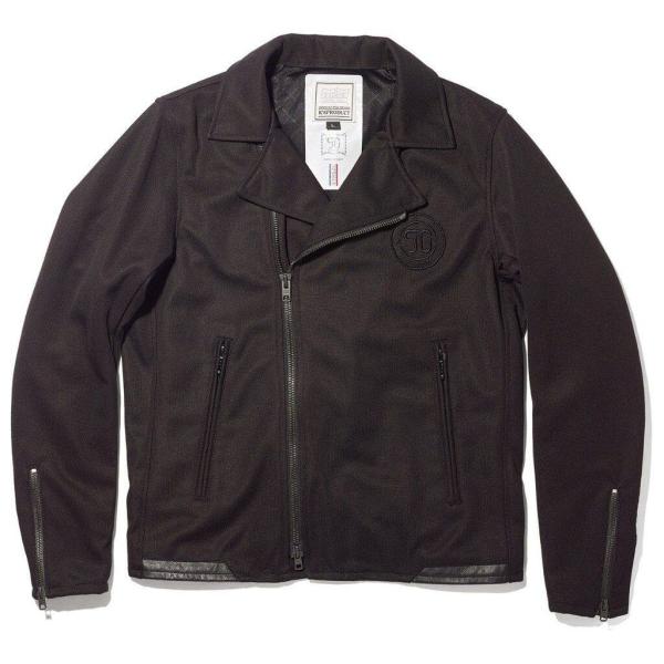 ※詳細な出荷時期はご注文後にメールでご案内します。■商品番号6613-0-200-006■JANコード4571614197029■商品概要カラー：ブラック【素材】表：ポリエステル100％部分使い：牛革(裾部／袖部当て革)裏：ポリエステル10...