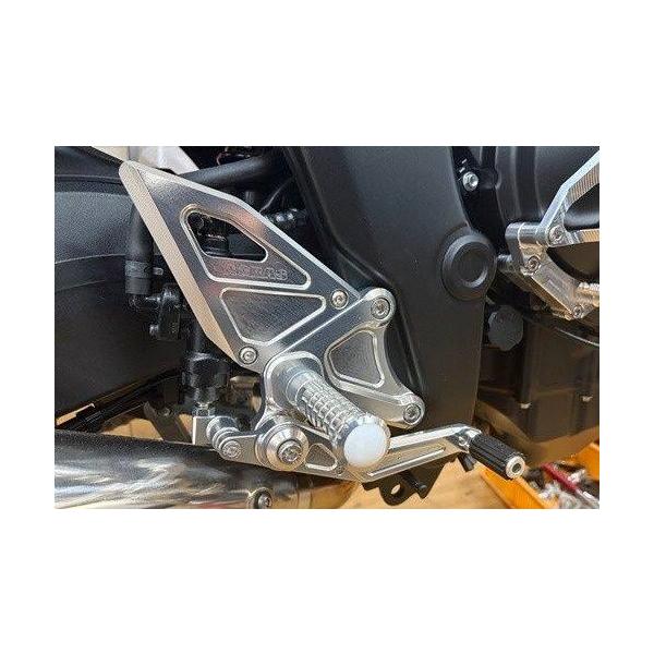 ※詳細な出荷時期はご注文後にメールでご案内します。■適合車種CB1000F　CB1000F   ■商品番号312-188-000+105-000-T00-B■商品概要アルミ削り出し製4ポジション UP：40／50mm BACK：30／40mm