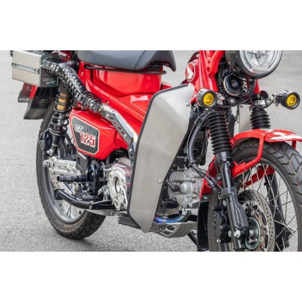 ※詳細な出荷時期はご注文後にメールでご案内します。■適合車種CT125　CT125 年式: 20-22  　CT125 年式: 23-  ■商品番号57-06-081■JANコード4539770135927■商品概要レッグシールド本体： ア...
