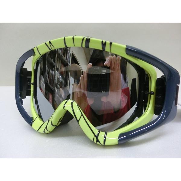 ◆SWANSが誇るダートゴーグルシリーズの最高峰◆MX-TALON-Mダートゴーグル◆税込定価：12,100円◆フレームカラー：ライムイエロー◆レンズカラー：シルバーミラー×スモーク◆あらゆるヘルメットに対応する「トリガーパーツ」と　取り外...