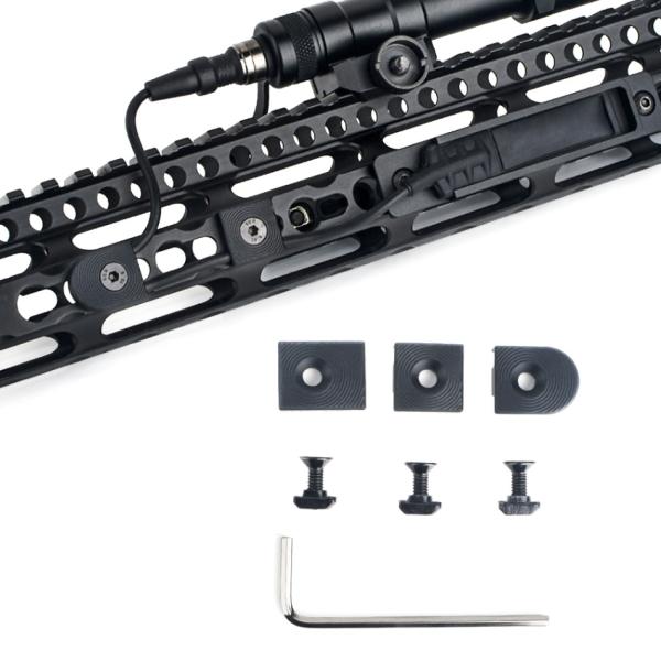 ・メーカー：WADSN(Element)・材質：アルミ合金・対応機種：keymod＆M-LOKハンドガードに対応ArsonMachine WireGuideタイプのケーブルガイドです。ライトや夜間照準機器等で使われるリモートスイッチ類のワイ...