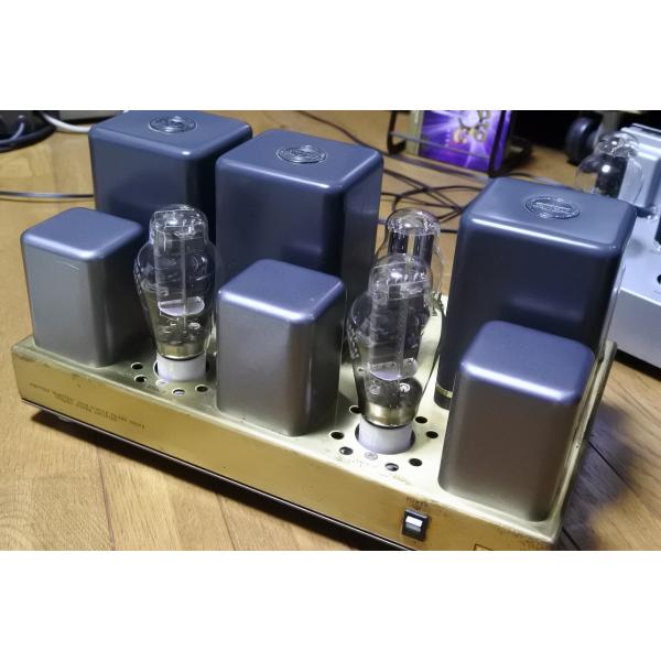 オールタムラ製作所製トランスを使用したステレオパワーアンプ。ISTがA351x2、OPTがF2007x2、CHがA395x1、PTがPC3004ｘ1。使用真空管は2ｘECC80、2ｘ300B、1ｘ5U4G。出力7W+7W。周波数特性25Hz...