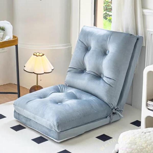 【折りたためるのでコンパクトに収納】折りたためるので、使わない時は部屋の隅や押し入れ・クローゼットの中に省スペースで収納できます。軽量で、来客時や掃除の祭の持ち運びに便利です。【一人暮らし】ワンルームにお住まいの方はもちろん、スペースをあま...