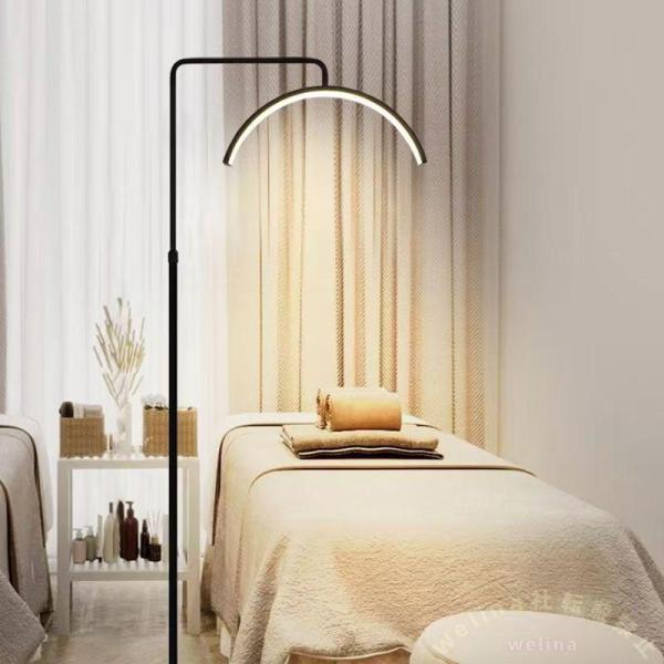 1. 幅広い用途: メイクアップ ランプは、スキンケアの専門家、エステティシャン、刺青師、まつ毛エクステ アーティスト、美容メイクアップ、メイクアップ アーティストに適用できます。2.ちらつき防止：安定した照明を提供できるプレミアムLEDビ...