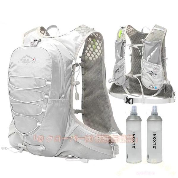 メインコンパートメントは1.5Lの水袋（含まれていません）を収容し、便利なハイドレーションシステムがあなたを補充し続けます。夜間の活動中の視認性と安全性を高める反射ストリップ。複数のフロントポケットはあなたの持ち物を分類し、それらをきちんと...