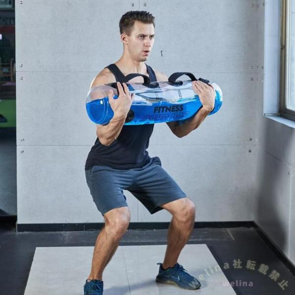 素材：ＰＶＣダンベルやバーベルなどのトレーニング器具と異なり、ウォーターダンベル・ウォーターバッグは中の水が動くことで重心が不規則に変化するため体は傾いた姿勢を立て直そうと無意識に「反射運動」が起こります。ウォーターバックを使用して体幹トレ...