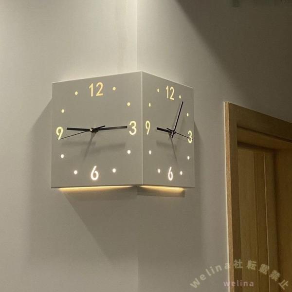 ??【エレガントな壁の装飾】：私たちの壁時計は90度の直角コーナーで設計されており、あらゆる角度から時間を見ることができ、すべてのリビングルーム、家の温暖化、またはオフィスの装飾に素晴らしい追加をすることができます。同時に、結婚式や休日の集...