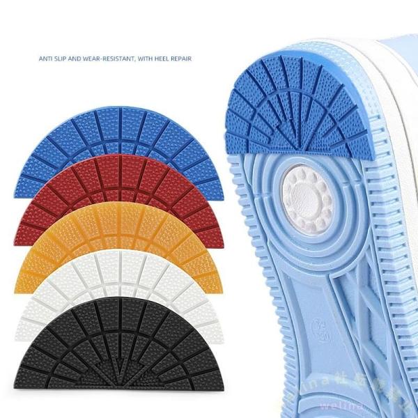靴底の補強や補修、滑り止めに役立つ靴底プロテクターです。【サイズについて】画像をご参照ください。【素材について】ゴム【カラーについて】生産ロットにより柄の出方や色の濃淡が異なる場合がございます。お使いのモニターや撮影時の光の加減などにより画...