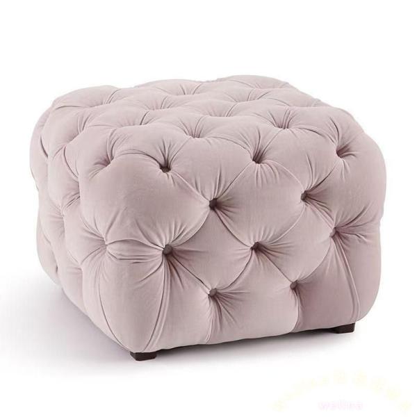 ボタンタフテッドダイヤモンドステッチ:ボタンタフテッドステッチは、現代的なデザインを強化する洗練されたタッチを提供します.ダイヤモンドステッチパターンは、快適さを犠牲にすることなく、少しテクスチャを追加します.[しっかりと安全] この収納付...