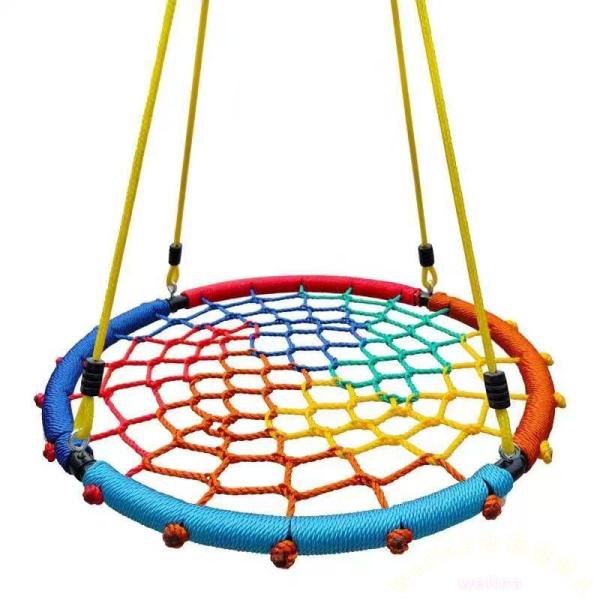 【吊り下げ式 ブランコ の素材】吊り下げ式 ブランコ のロープはPEロープから純粋に手作りされており、健康的で環境に優しく、丁寧な仕上がりで、エッジや角がなく、滑らかで滑らかです。ブランコは4つの鉄製フープで構成されており、取り外し可能で取...