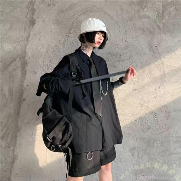 メイン素材: ポリエステル素材構成: 100% ポリエステルＳＨＵＭＩＮＧ?毎日着たい、どんなコーディネートにも合わせやすいおすすめトップス!!１枚でも、インナーにも大活躍の万能アイテムがトレンドを盛り込んだシルエットで登場。ＳＨＵＭＩＮＧ...