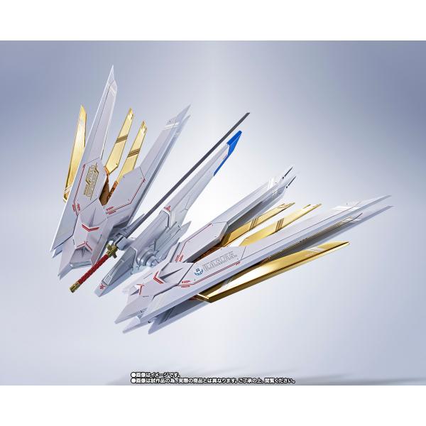 ●『機動戦士ガンダムSEED FREEDOM』より「METAL ROBOT魂 ＜SIDE MS＞ プラウドディフェンダー＆エフェクトパーツセット」が登場！劇中の特徴的なカラーリングを彩色により再現。白いウイングは装甲にスライドギミックを内蔵...