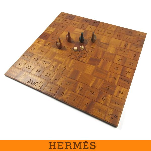 ●ボードサイズ　　　　約W40.3cm・H0.9cm・D40.3cm●コマサイズ　　　　　約W4.2cm・H5.6cm・D2.1cm●サイコロサイズ　　　約W1.1cm・H1.1cm・D1.1cm●カラー　　　　　　　ブラウン ●素材　　　...