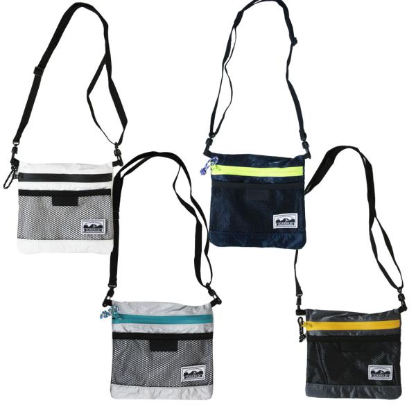 ペーパーの様な風合いの丈夫な素地で出来たポーチ。サコッシュ。【サイズ】約19cm×約18cm    ※製品によって多少の誤差がある場合があります。  【ご注意】メール便対応最大数量は、同商品 2点までです。