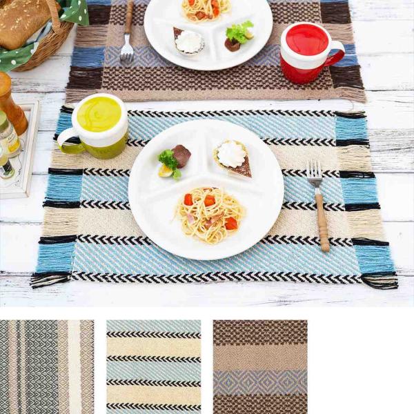 どのインテリアにも溶け込みやすいデザインで使いやすいランチマット！おしゃれなキッチンウェアとして、食卓のアクセントにぴったりです！生産地 インドサイズ 約45×32cm素材 綿95% その他（ポリエステル、ウール、レーヨン等）5%