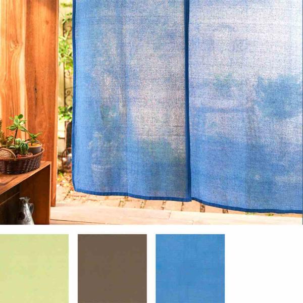 人気のソリッドカラーのれんに新色が登場しました！シンプルで使い勝手の良い単色ののれんです。コットン100％素材の優しい雰囲気がお部屋に広がります。さまざまなスタイルのお部屋に似合います。生産地 インドサイズ 約85×150cm素材 綿100％