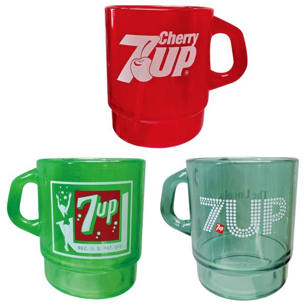 STACKING MUG-7UP-CLEAR　プラスチック製スタッキングマグです。割れにくいので、アウトドアでもご使用いただけます。耐熱温度：70度※電子レンジ、食器洗浄機は使用できません。【生産地】日本　【サイズ】H92×φ82mm 【素...