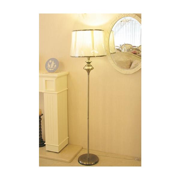 プリンセスなハウススタイリングを演出するお道具として、お使いくださいませ。※こちらの商品は製品の製作過程において生じる、小さな凹凸や傷などが表面上にございます。※シェードの重さにより多少の揺れが生じます。※こちらの商品に電球は含まれておりま...