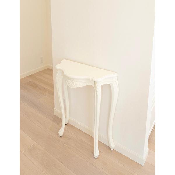 伝統的、モダンなフレンチ インテリアに最適なロココ調の白家具です。本格的なクラシック家具をお求めのお客様の為に当社が開発した新しい定番のフレンチ家具です。 モダンクラシック、フレンチスタイルのインテリアに大変親和性のあるイメージで製作された...