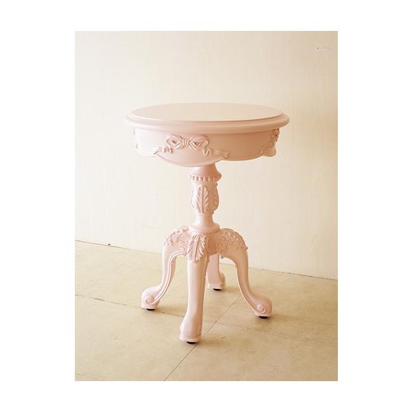 お客様のご希望で製作をしたティーテーブルです。ご希望のカラー、オードリーリボンの彫刻を施しました。プリンセスなハウススタイリングを演出するロココ調の輸入家具です。◆お客様のご希望のサイズでの製作、また天板を天然大理石への変更も可能です。※手...