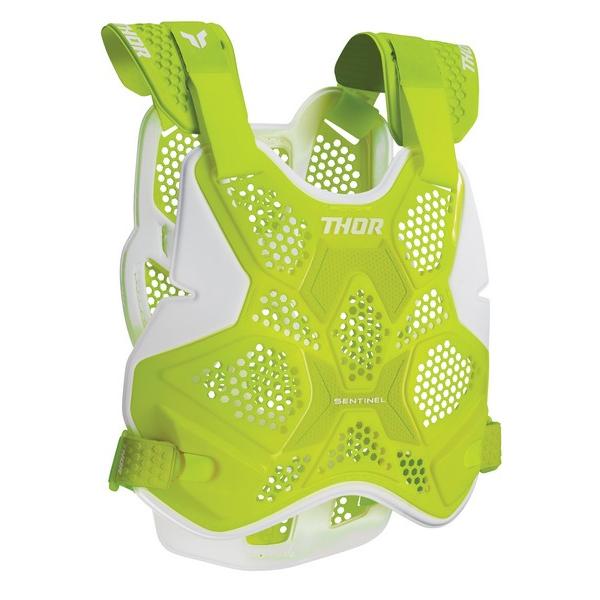 目立たないフォルムと軽量設計。ジャージのインナー＆アウターとどちらでも使用可能です。サイズ： XS/S（適応体重：約54〜73kg）キッズ・女性・細身の男性             M/L(適応体重：約74〜93kg）・軽量で目立たないフロ...