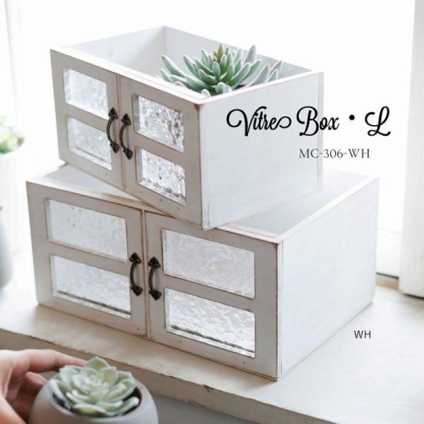 レトロな雰囲気の窓デザインがポイントウッドのアンティーク感と相まって、クラシカルな雰囲気漂う空間を演出してくれます。多肉植物や観葉植物とも相性抜群リビングやデスク周りのインテリアにもおすすめです。おうちだけでなく、お店でのインテリアにも。【...