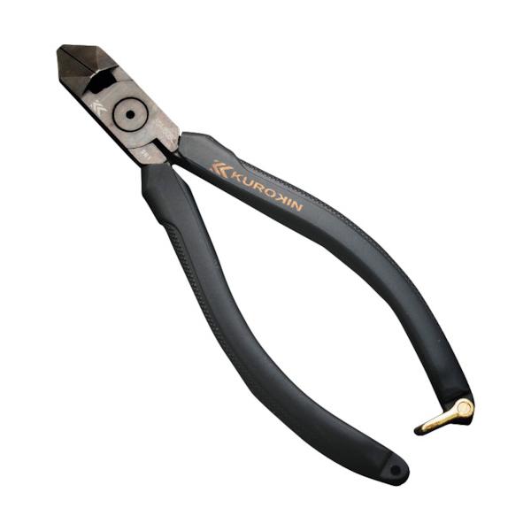 【特長】刃に角度を付けていますので、指が邪魔にならず切断作業がスムーズにできます。コードを取り付けやすいシャックル付きです。【用途】電気・通信工事で配線の切断作業に最適です。【仕様】ラウンド刃・厚刃全長(mm)：163切断能力(mm)鉄線：...