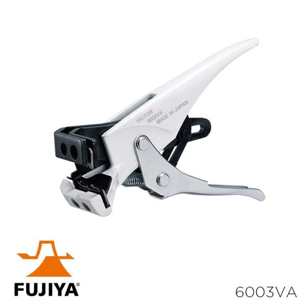 絶縁体の剥離。【特徴】独自のガイド機構により簡単に剥け便利な目安ゲージ付きです。【仕様】全長：185mm重量：350g適用電線：VA線・エコ線対象サイズ：2芯(2.0mm・1.6mm)・3芯(2.0mm・1.6mm)[商品名] VA線ストリ...