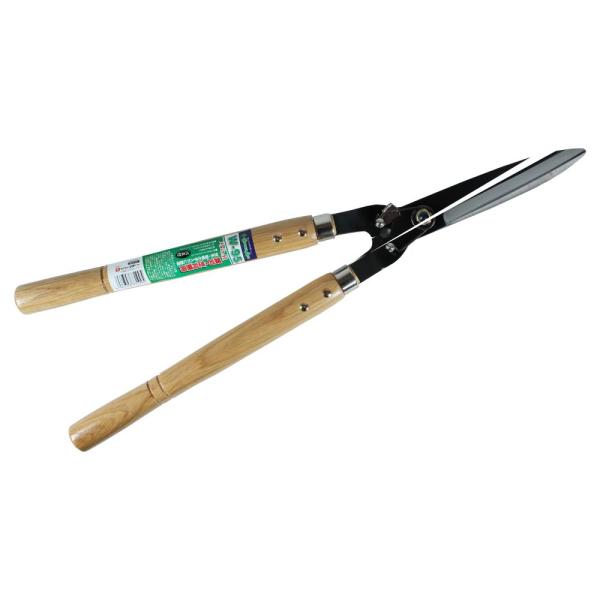 【特長】●バネ付。Lタイプで使いやすい。●切り口をナナメにすることで枝は痛まず長持ち。刃にも負担をかけません。●枝の切断は刃元で切る様にしてください。【用途】刃刈・芝刈兼用。芝生・垣根の手入れに最適。【注意事項】鋭利な刃物です。取り扱いには...