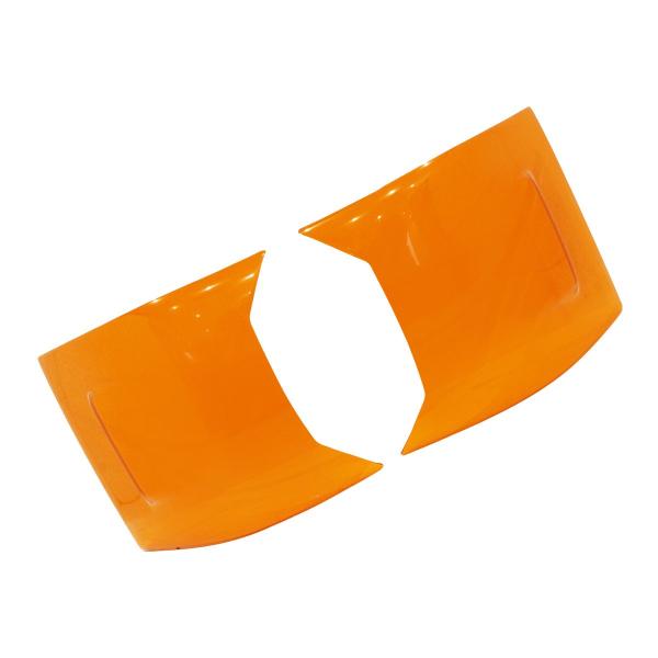 USスタイルのコーナーレンズカバーです。両面テープでかんたん取付です。※両面テープは用意がありませんので別途ご用意ください。メーカー：トヨタ車種：ハイエース型式：200系 4型 5型 6型 7型 8型年式：H25.12〜カラー：オレンジセッ...