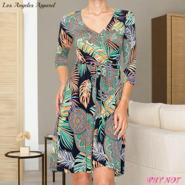 ::::::  ロサンジェルス アパレル  ::::::インポート from LA, USAUS 7分袖フレアワンピースウエストリボンカシュクールワンピースリーフとメダリオンの組み合わせパターン黒とカラフルプリントツルっとした手触りストレッ...