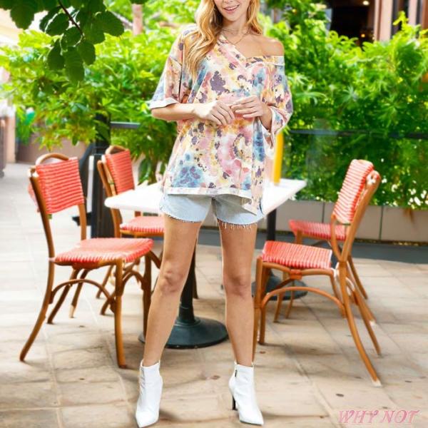 ::::::  ロサンジェルス アパレル  ::::::インポート from LA, USAルーズVネックトップスオーバーサイズスクエア 前後の長さが違うハイローヘム(写真のフロント部分はパンツにインしています)ヒップが隠れるくらいの長さサ...