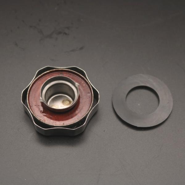 コロナ石油ストーブ 給油口パッキン 11DK 22DK給油口のパッキンです。【対応機種】 11DK 22DK■コンディション新品■素材：耐油、NBR下記、商品説明に続く