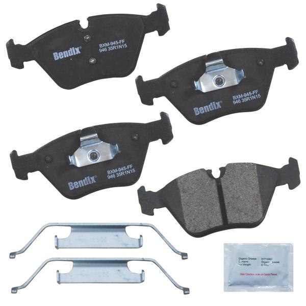商品名: BENDIX〓 プレミアム銅不使用 CFM946 Bendix Priority1 CFM946 Semi-Metallic Front Brake Pads for BMW 330Ci 2006-2001, 330i 2005-...